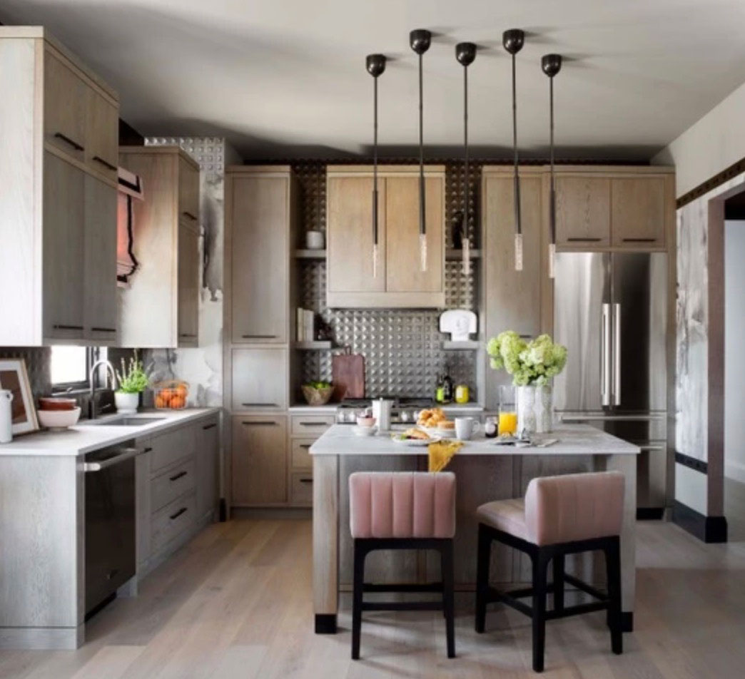 9 Top Chicago Interior Designers Anchored In The Windy City | Jetsetty