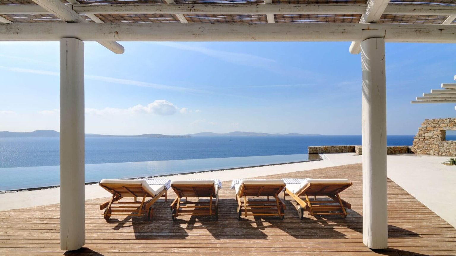 Private & Exclusive Luxury Villas You Can Rent Around The World | Jetsetty
